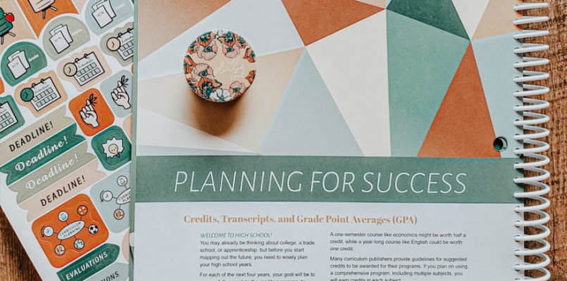 Presenting Well: Creating A College Portfolio - Well Planned Gal