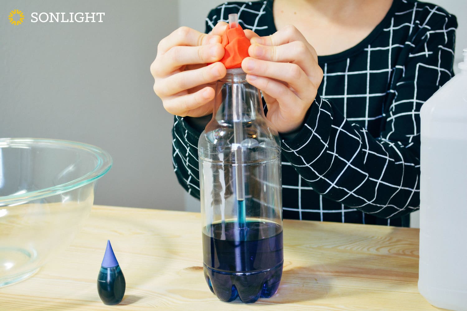 How to Build and Use a Simple Thermometer: Easy Science Experiment with ...