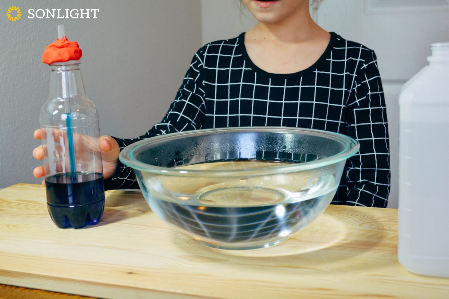 How to Build and Use a Simple Thermometer: Easy Science Experiment with ...